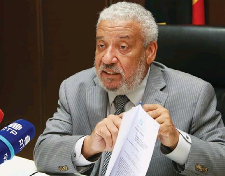 Cervejeira são-tomense Rosema devolvida ao empresário angolano Mello ...