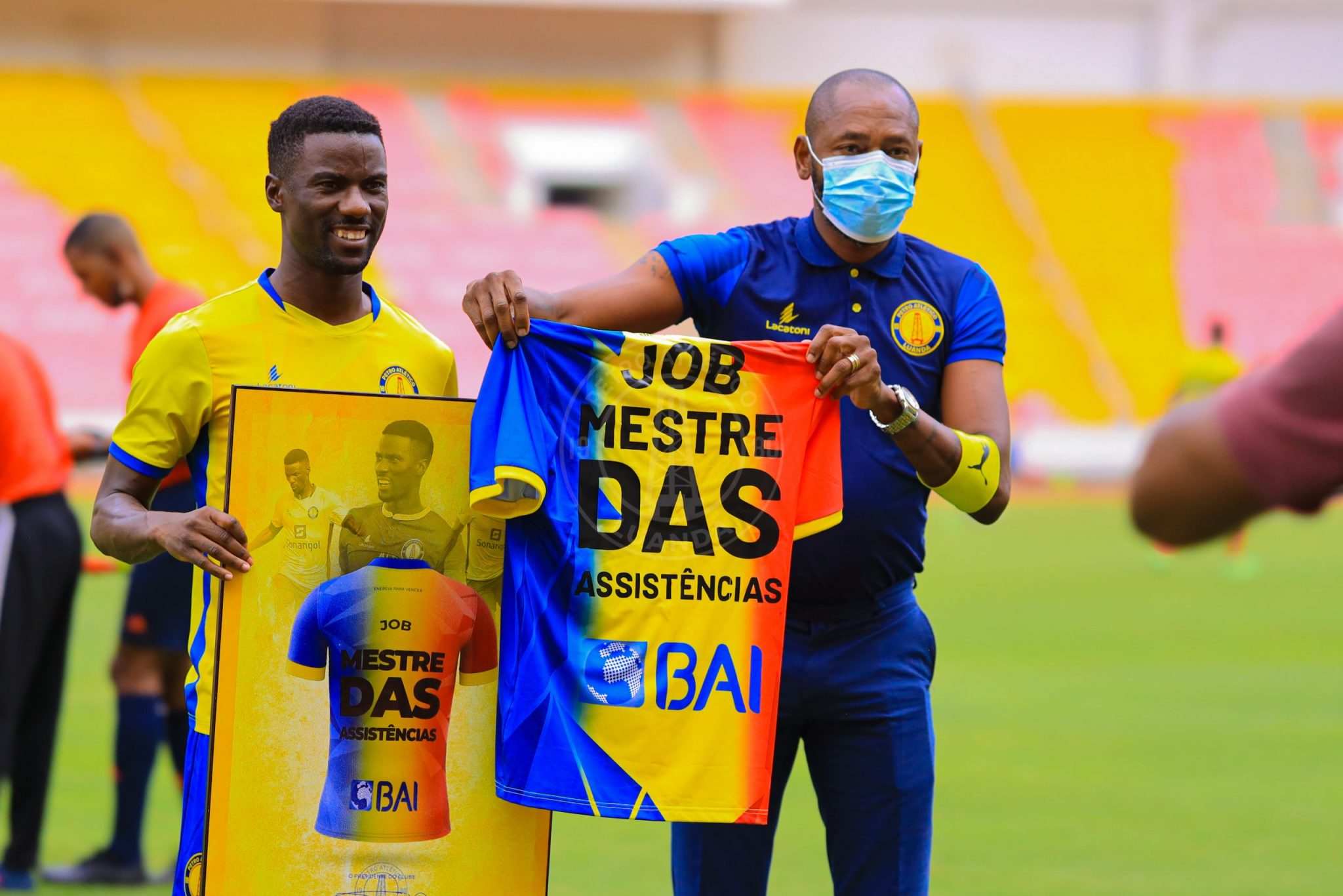 ‘Puto maravilha’ termina carreira depois de 15 anos no Petro de Luanda ...