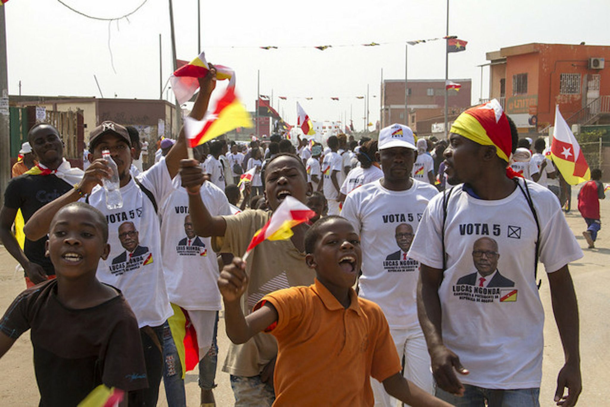 FNLA apela reconhecimento do 15 de Março como início da luta de ...